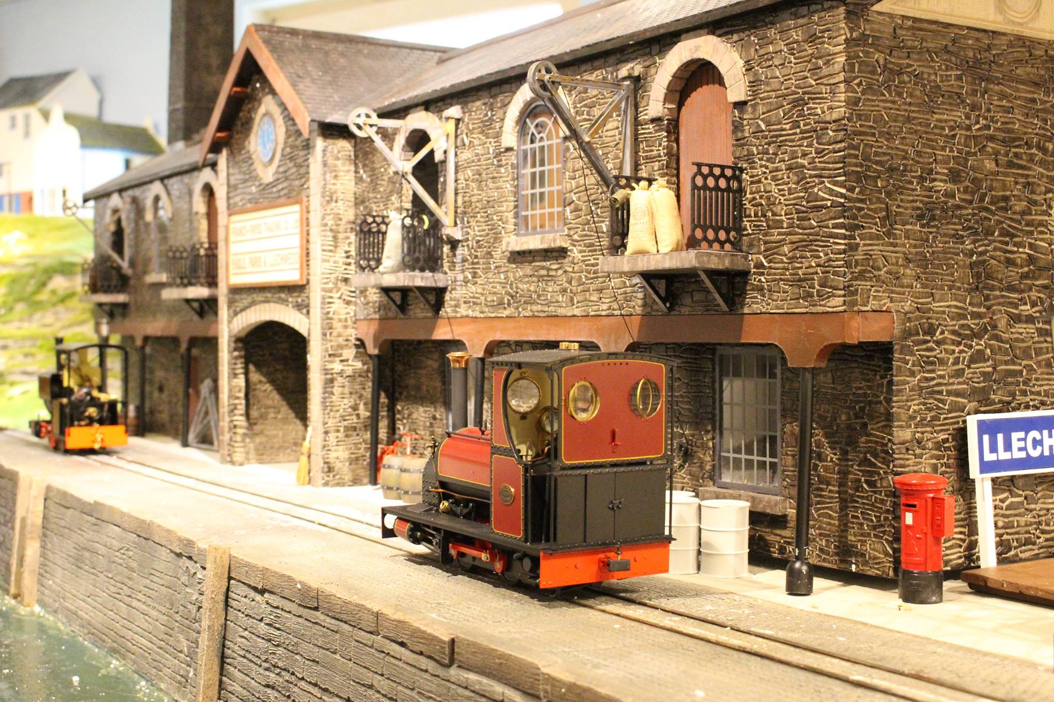 warehouse-4 – Brunel Models