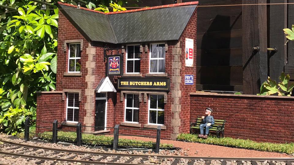 16th Scale Low Relief Pub – Brunel Models