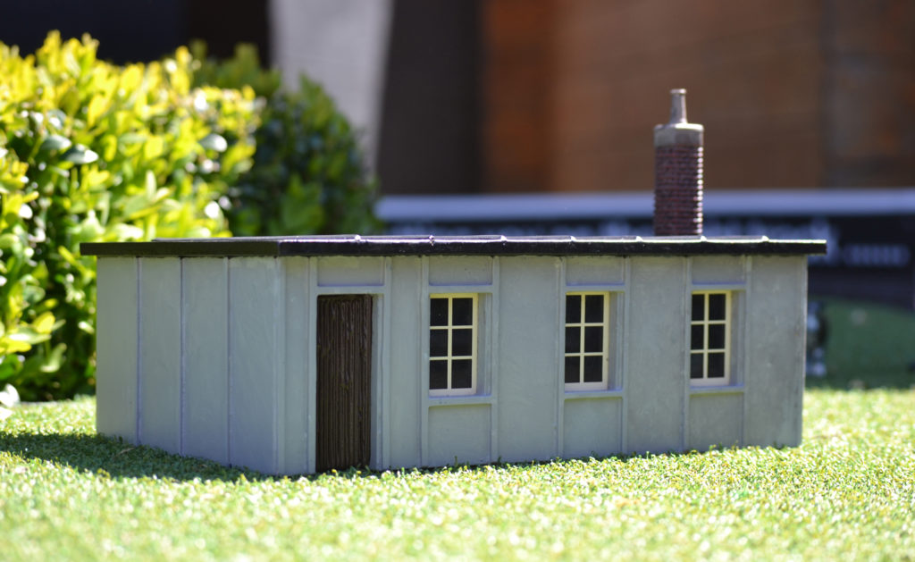 GAUGE 1 Concrete Lineside Building (Flat Roof) – Brunel Models