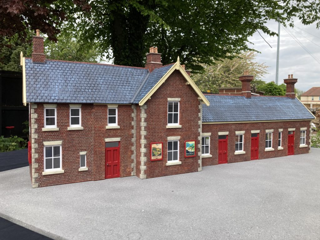 STATION BACK VIEW – Brunel Models