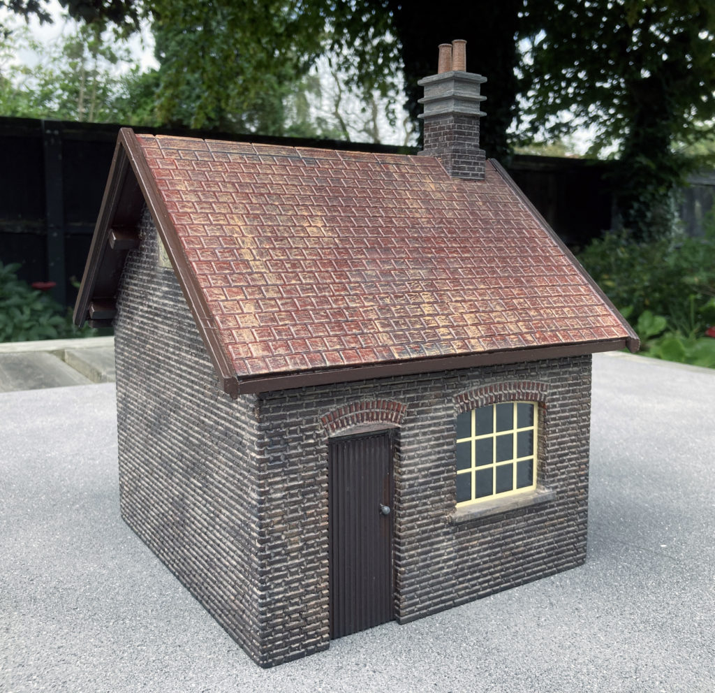 GAUGE 3 Brick Lineside Building (Pitched Roof) – Brunel Models