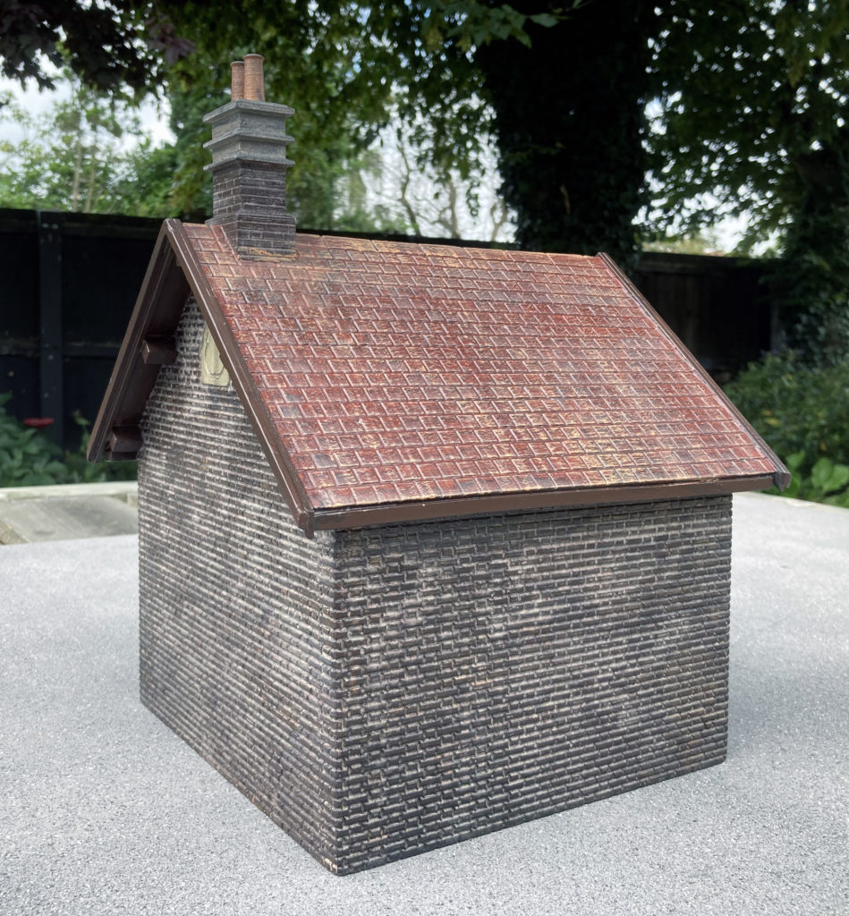 GAUGE 3 Brick Lineside Building (Pitched Roof) – Brunel Models